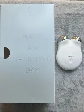 NuFace | Skincare | Nuface Mini Facial Toning Device | Poshmark